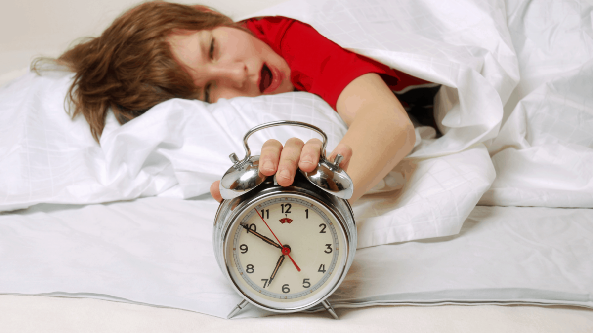 6 Reasons Why Teens Stay Up Late