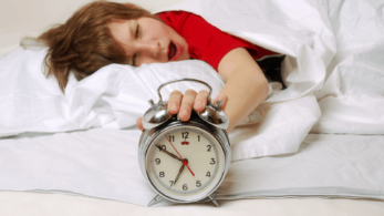 6 Reasons Why Teens Stay Up Late