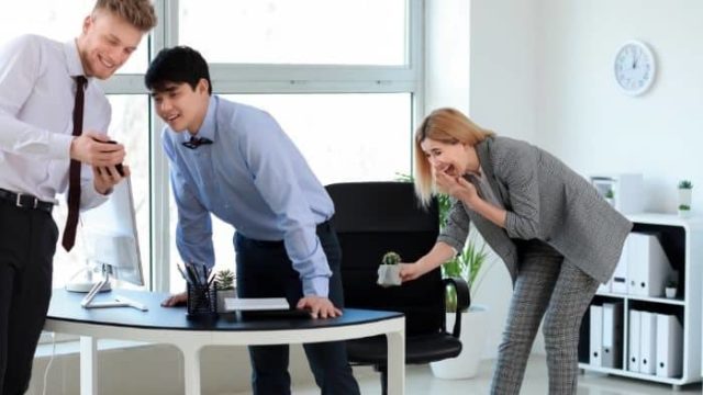 27 Funny Prank Call Ideas To Try On Friends & Family