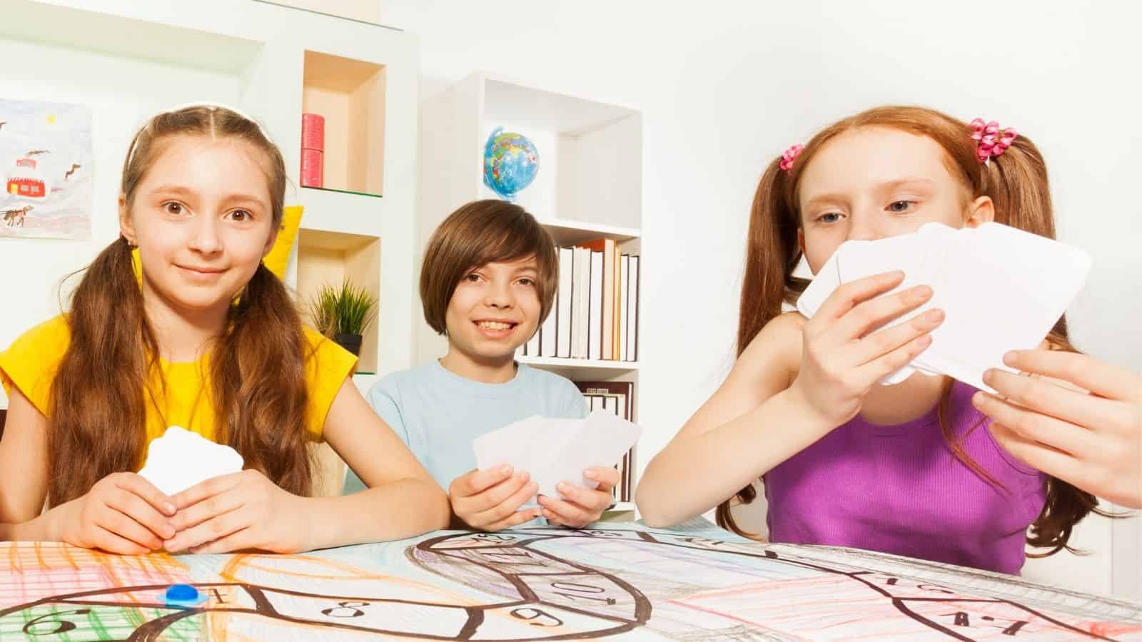 55+ Fun Games To Play With 3 People