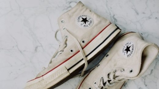 Vans VS Converse [2023 Ultimate Guide]