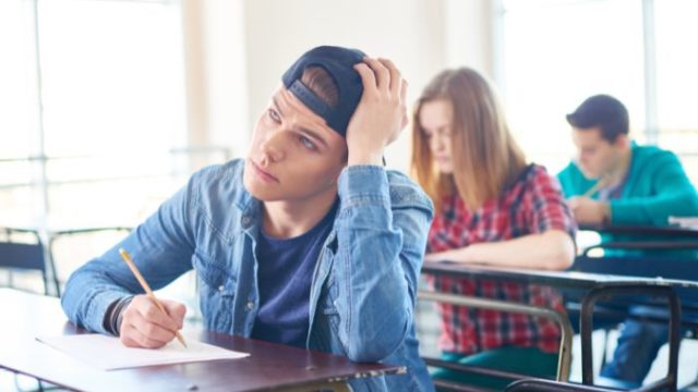 190 Self Reflection Questions For Students | HugATeen.Com